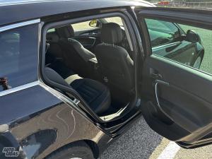 Black Opel Insignia 2014 in Vilnius, with an engine capacity of 2.00 L and mileage of 262 thousand km for 6400 €, photo 13 on AUTOMOTO.COM.LV