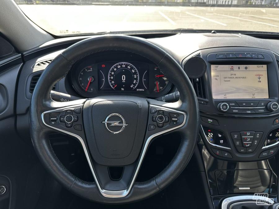 Black Opel Insignia 2014 in Vilnius, with an engine capacity of 2.00 L and mileage of 262 thousand km for 6400 €, photo 18 on AUTOMOTO.COM.LV