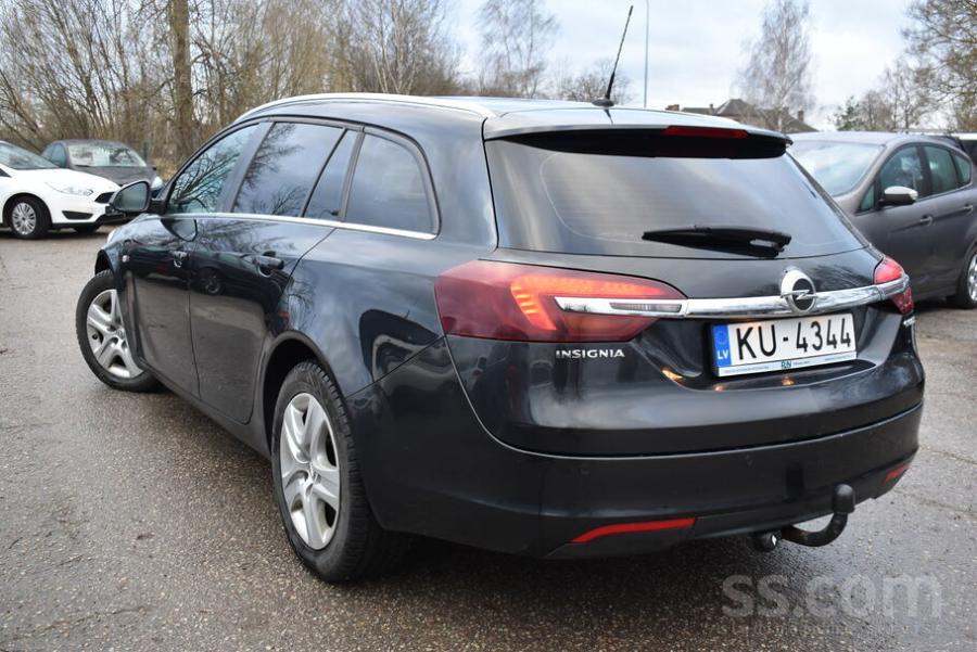 Black Opel Insignia 2015 in Kuldiga, with an engine capacity of 2.00 L and mileage of 0 thousand km for 6350 €, photo 3 on AUTOMOTO.COM.LV