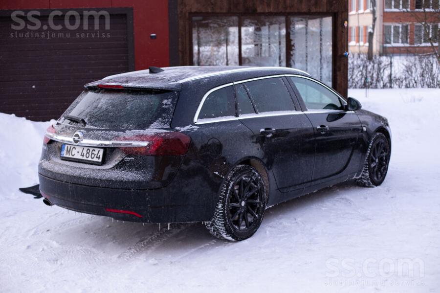 Melns Opel Insignia 2015 Rēzekne, ar dzinēja tilpumu 2.00 L un nobraukumu 230 tūkst. km par 6500 €, foto 4 vietnē AUTOMOTO.COM.LV