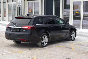 Black Opel Insignia 2015 in Vilnius, with an engine capacity of 1.60 L and mileage of 254 thousand km for 6550 €, photo 4 on AUTOMOTO.COM.LV