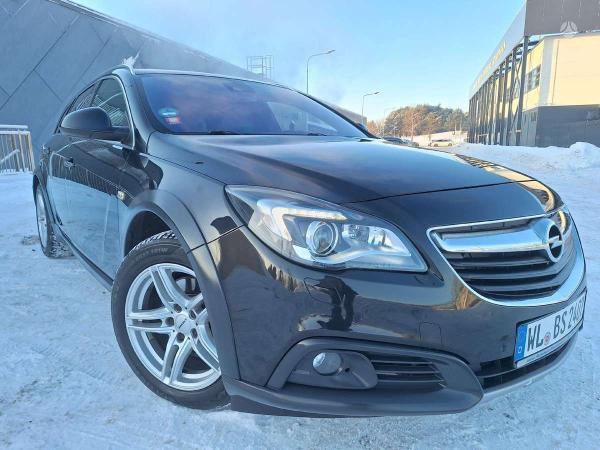 Black Opel Insignia 2015 in Jonava, with an engine capacity of 1.96 L and mileage of 223 thousand km for 6600 €, photo 1 on AUTOMOTO.COM.LV