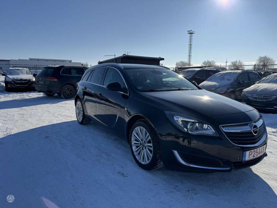 Black Opel Insignia 2015 in Marijampole, with an engine capacity of 1.96 L and mileage of 283 thousand km for 5650 €, photo 6 on AUTOMOTO.COM.LV