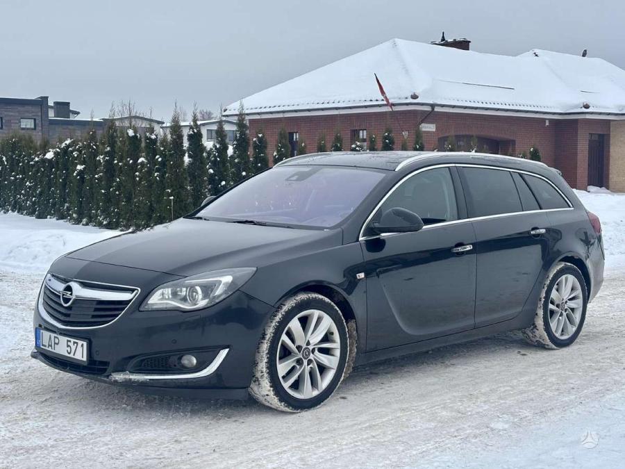 Black Opel Insignia 2015 in Vilnius, with an engine capacity of 2.00 L and mileage of 415 thousand km for 5500 €, photo 8 on AUTOMOTO.COM.LV