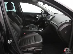 Black Opel Insignia 2015 in Vilnius, with an engine capacity of 2.00 L and mileage of 238 thousand km for 6399 €, photo 14 on AUTOMOTO.COM.LV