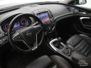 Black Opel Insignia 2015 in Vilnius, with an engine capacity of 2.00 L and mileage of 238 thousand km for 6399 €, photo 16 on AUTOMOTO.COM.LV