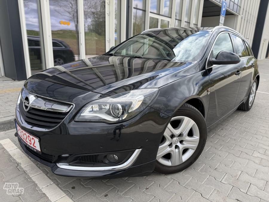 Black Opel Insignia 2015 in Vilnius, with an engine capacity of 2.00 L and mileage of 160 thousand km for 6900 €, photo 1 on AUTOMOTO.COM.LV