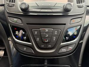 Black Opel Insignia 2015 in Vilnius, with an engine capacity of 2.00 L and mileage of 160 thousand km for 6900 €, photo 15 on AUTOMOTO.COM.LV