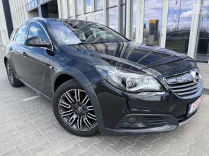 Black Opel Insignia 2015 in Vilnius, with an engine capacity of 2.00 L and mileage of 160 thousand km for 6800 €, photo  on AUTOMOTO.COM.LV