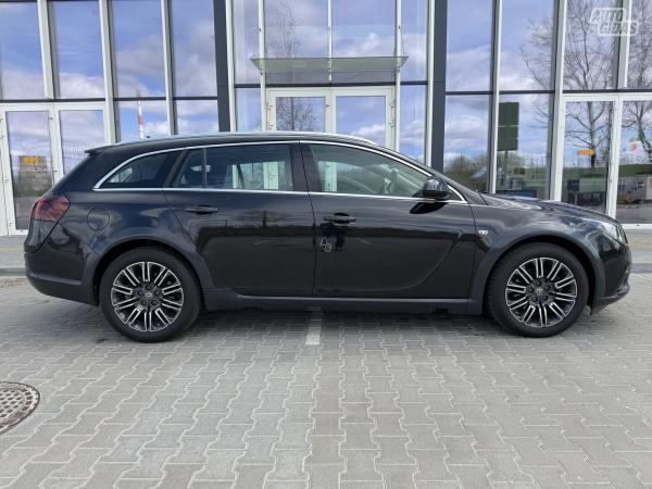 Black Opel Insignia 2015 in Vilnius, with an engine capacity of 2.00 L and mileage of 160 thousand km for 6800 €, photo 3 on AUTOMOTO.COM.LV