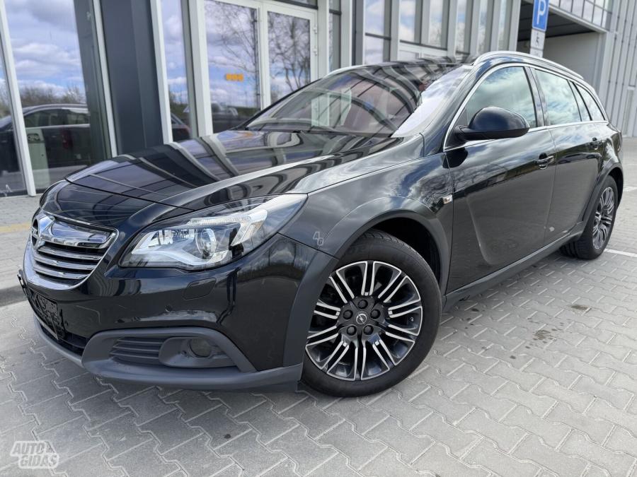 Black Opel Insignia 2015 in Vilnius, with an engine capacity of 2.00 L and mileage of 160 thousand km for 6800 €, photo 7 on AUTOMOTO.COM.LV