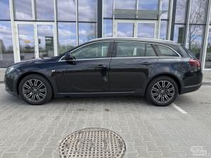 Black Opel Insignia 2015 in Vilnius, with an engine capacity of 2.00 L and mileage of 160 thousand km for 6800 €, photo 9 on AUTOMOTO.COM.LV