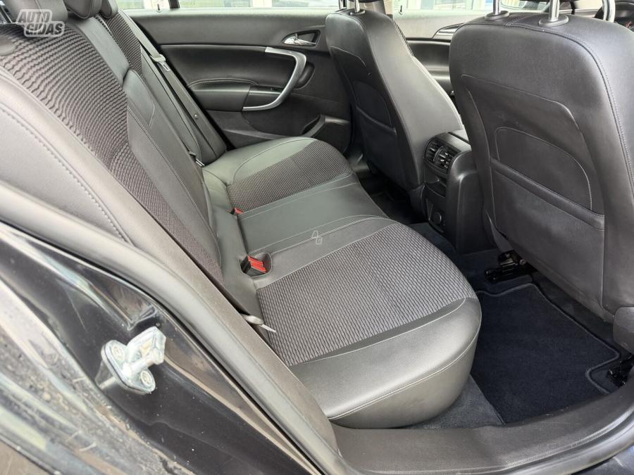 Black Opel Insignia 2015 in Vilnius, with an engine capacity of 2.00 L and mileage of 160 thousand km for 6800 €, photo 26 on AUTOMOTO.COM.LV