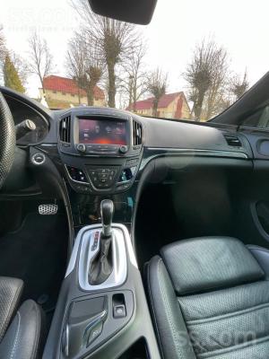 Black Opel Insignia 2015 in Ogre, with an engine capacity of 2.00 L and mileage of 262 thousand km for 7595 €, photo 13 on AUTOMOTO.COM.LV