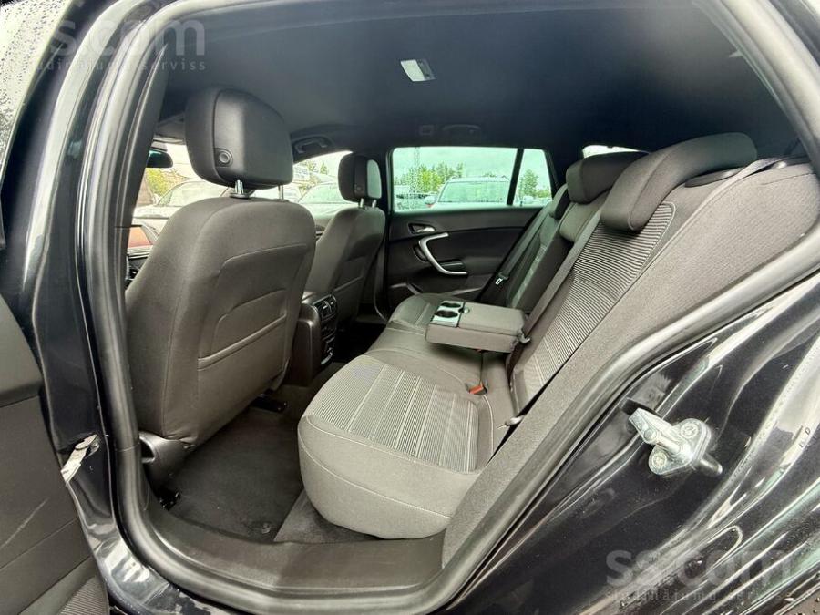 Black Opel Insignia 2015 in Riga, with an engine capacity of 2.00 L and mileage of 0 thousand km for 6750 €, photo 14 on AUTOMOTO.COM.LV