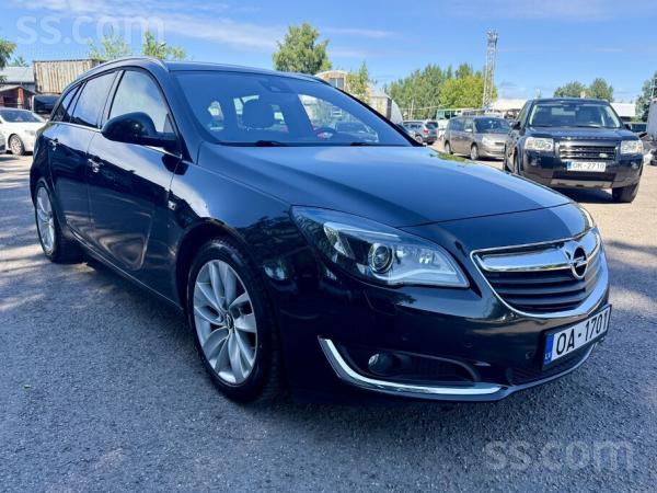 Black Opel Insignia 2015 in Riga, with an engine capacity of 2.00 L and mileage of 0 thousand km for 6750 €, photo 3 on AUTOMOTO.COM.LV