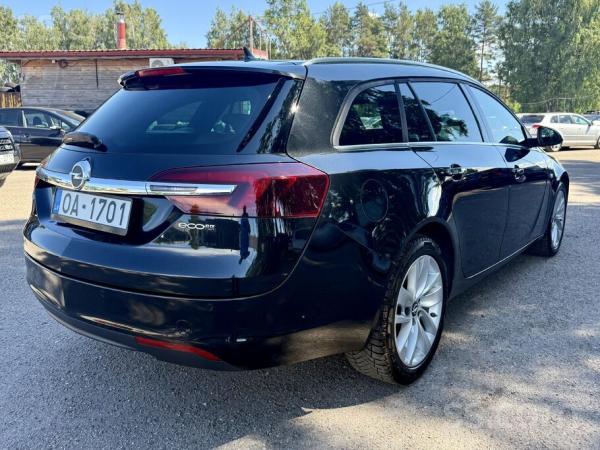 Black Opel Insignia 2015 in Riga, with an engine capacity of 2.00 L and mileage of 0 thousand km for 6750 €, photo 4 on AUTOMOTO.COM.LV