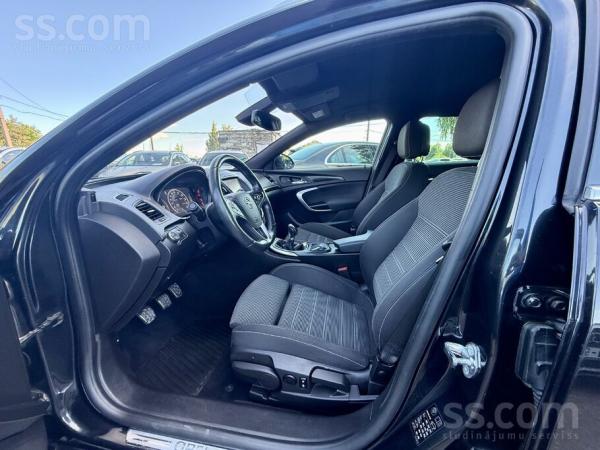 Black Opel Insignia 2015 in Riga, with an engine capacity of 2.00 L and mileage of 0 thousand km for 6750 €, photo 9 on AUTOMOTO.COM.LV