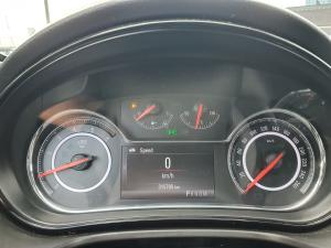 Black Opel Insignia 2015 in Kaunas, with an engine capacity of 2.00 L and mileage of 315 thousand km for 4750 €, photo 12 on AUTOMOTO.COM.LV