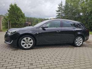 Black Opel Insignia 2015 in Ukmerge, with an engine capacity of 1.96 L and mileage of 234 thousand km for 4900 €, photo 5 on AUTOMOTO.COM.LV