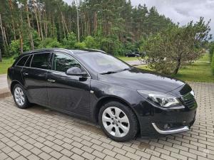 Black Opel Insignia 2015 in Ukmerge, with an engine capacity of 1.96 L and mileage of 234 thousand km for 4900 €, photo 9 on AUTOMOTO.COM.LV
