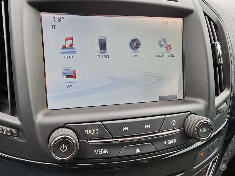 Black Opel Insignia 2015 in Ukmerge, with an engine capacity of 1.96 L and mileage of 234 thousand km for 4900 €, photo 21 on AUTOMOTO.COM.LV