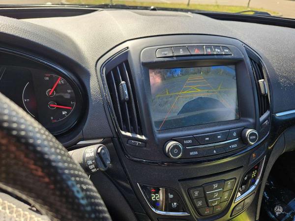 Black Opel Insignia 2015 in Klaipeda, with an engine capacity of 1.96 L and mileage of 255 thousand km for 5500 €, photo 10 on AUTOMOTO.COM.LV