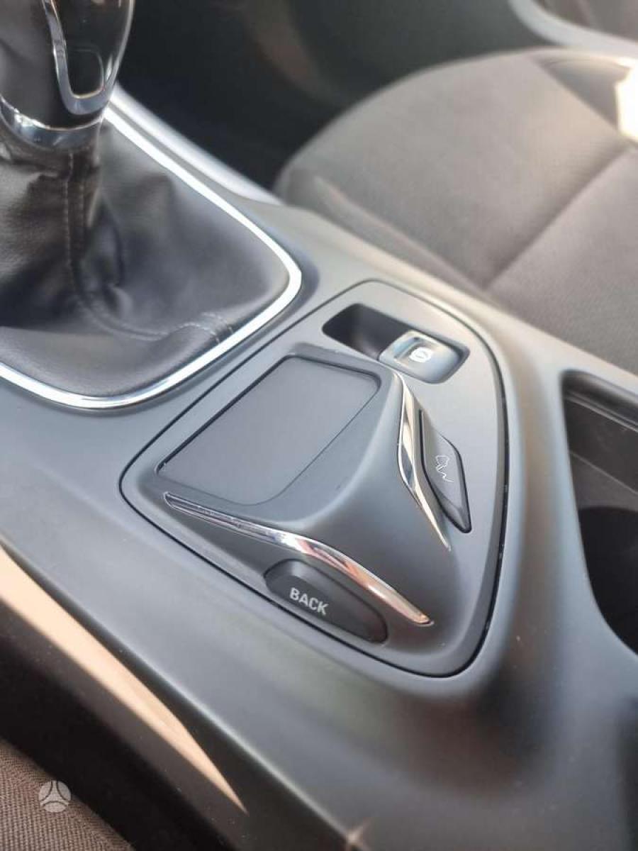Melns Opel Insignia 2015 Molėtai, ar dzinēja tilpumu 1.96 L un nobraukumu 175 tūkst. km par 5850 €, foto 8 vietnē AUTOMOTO.COM.LV