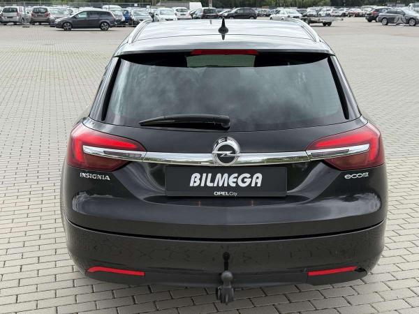 Black Opel Insignia 2015 in Marijampole, with an engine capacity of 1.96 L and mileage of 196 thousand km for 5400 €, photo 6 on AUTOMOTO.COM.LV