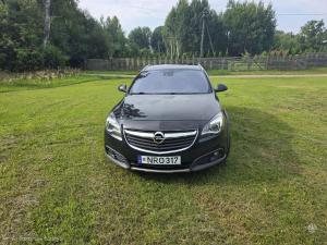 Black Opel Insignia 2015 in Vilnius, with an engine capacity of 1.96 L and mileage of 228 thousand km for 6000 €, photo 6 on AUTOMOTO.COM.LV