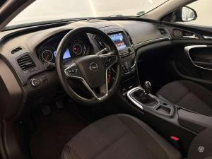 Black Opel Insignia 2015 in Marijampole, with an engine capacity of 1.60 L and mileage of 126 thousand km for 6450 €, photo 3 on AUTOMOTO.COM.LV