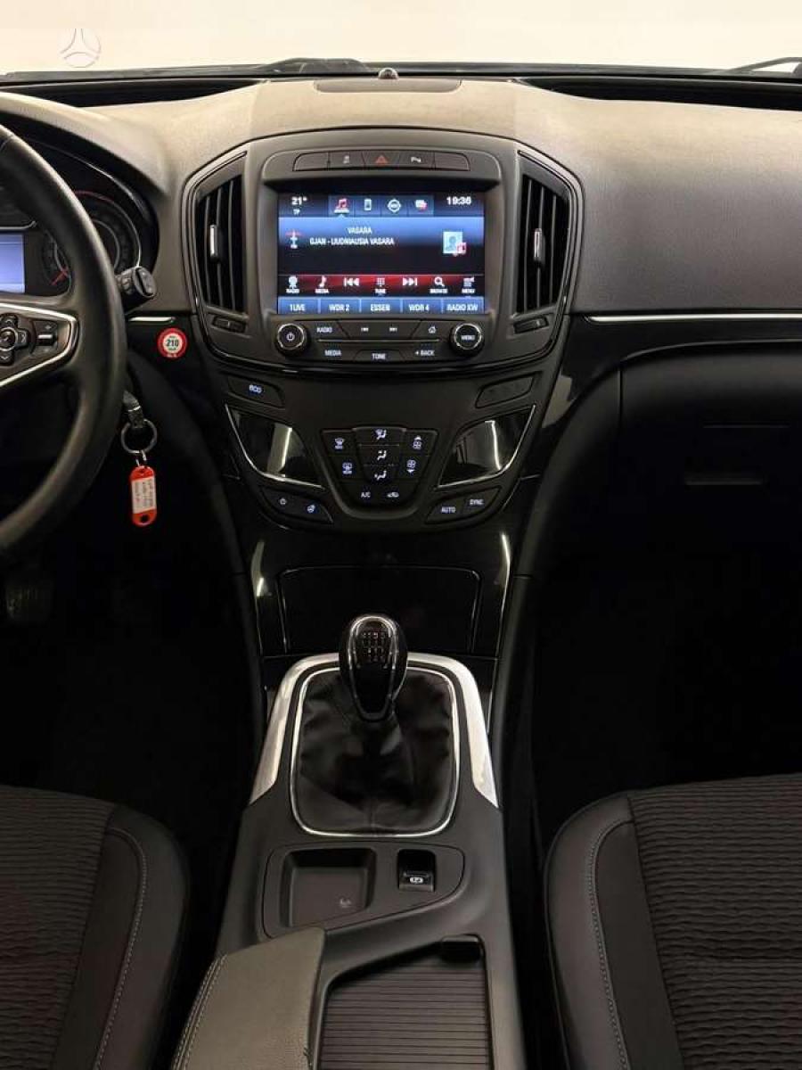 Black Opel Insignia 2015 in Marijampole, with an engine capacity of 1.60 L and mileage of 126 thousand km for 6450 €, photo 16 on AUTOMOTO.COM.LV