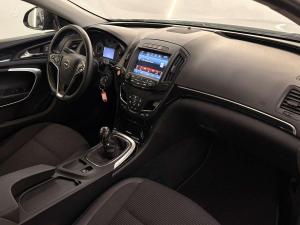 Black Opel Insignia 2015 in Marijampole, with an engine capacity of 1.60 L and mileage of 126 thousand km for 6450 €, photo 18 on AUTOMOTO.COM.LV