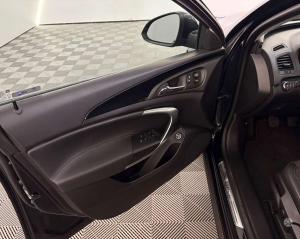 Black Opel Insignia 2015 in Marijampole, with an engine capacity of 1.60 L and mileage of 126 thousand km for 6450 €, photo 23 on AUTOMOTO.COM.LV