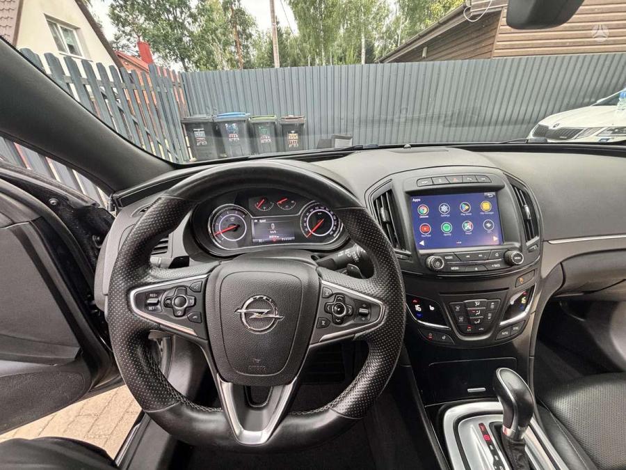 Black Opel Insignia 2015 in Vilnius, with an engine capacity of 1.96 L and mileage of 303 thousand km for 5200 €, photo 21 on AUTOMOTO.COM.LV