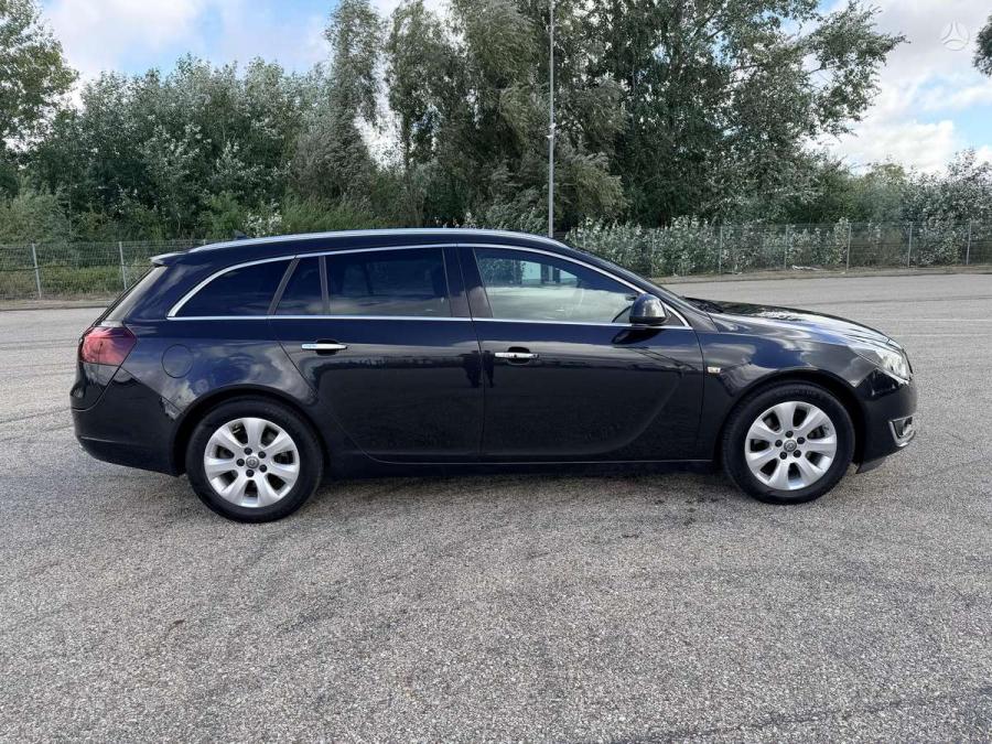 Black Opel Insignia 2015 in Marijampole, with an engine capacity of 1.96 L and mileage of 276 thousand km for 4950 €, photo 6 on AUTOMOTO.COM.LV