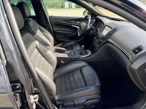 Black Opel Insignia 2015 in Marijampole, with an engine capacity of 1.96 L and mileage of 276 thousand km for 4950 €, photo 16 on AUTOMOTO.COM.LV