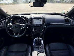 Black Opel Insignia 2015 in Marijampole, with an engine capacity of 1.96 L and mileage of 276 thousand km for 4950 €, photo 21 on AUTOMOTO.COM.LV