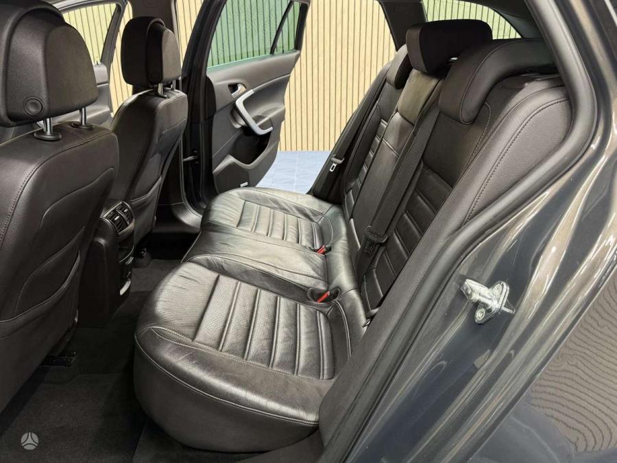 Melns Opel Insignia 2015 Marijampole, ar dzinēja tilpumu 1.96 L un nobraukumu 270 tūkst. km par 5500 €, foto 17 vietnē AUTOMOTO.COM.LV