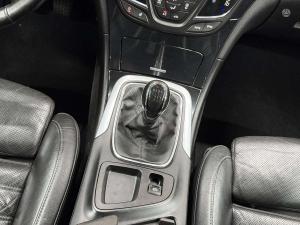 Melns Opel Insignia 2015 Marijampole, ar dzinēja tilpumu 1.96 L un nobraukumu 270 tūkst. km par 5500 €, foto 31 vietnē AUTOMOTO.COM.LV