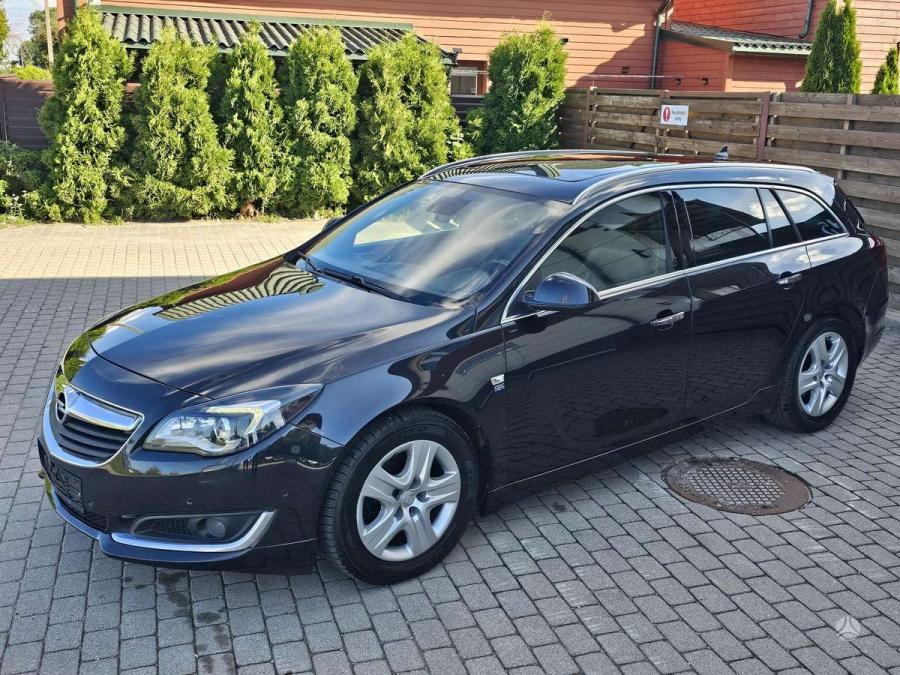 Black Opel Insignia 2015 in Kretinga, with an engine capacity of 1.96 L and mileage of 320 thousand km for 4999 €, photo 12 on AUTOMOTO.COM.LV