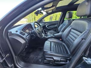 Black Opel Insignia 2015 in Kretinga, with an engine capacity of 1.96 L and mileage of 320 thousand km for 4999 €, photo 16 on AUTOMOTO.COM.LV