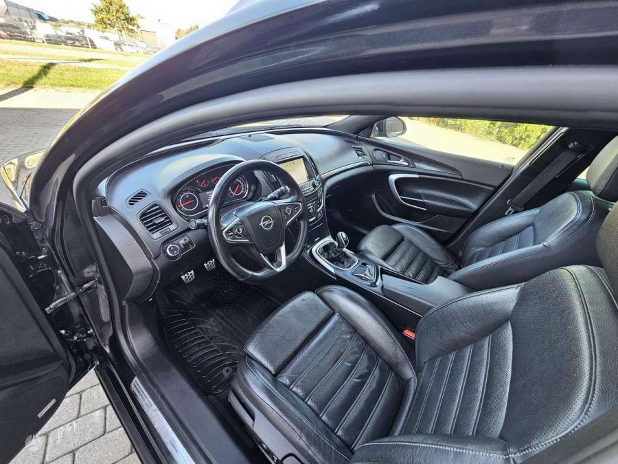 Black Opel Insignia 2015 in Kretinga, with an engine capacity of 1.96 L and mileage of 320 thousand km for 4999 €, photo 17 on AUTOMOTO.COM.LV