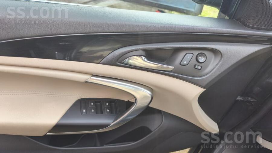 Black Opel Insignia 2015 in Riga, with an engine capacity of 2.00 L and mileage of 263 thousand km for 6700 €, photo 14 on AUTOMOTO.COM.LV