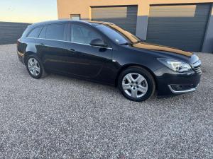Black Opel Insignia 2016 in Alytus, with an engine capacity of 1.60 L and mileage of 261 thousand km for 5800 €, photo 12 on AUTOMOTO.COM.LV