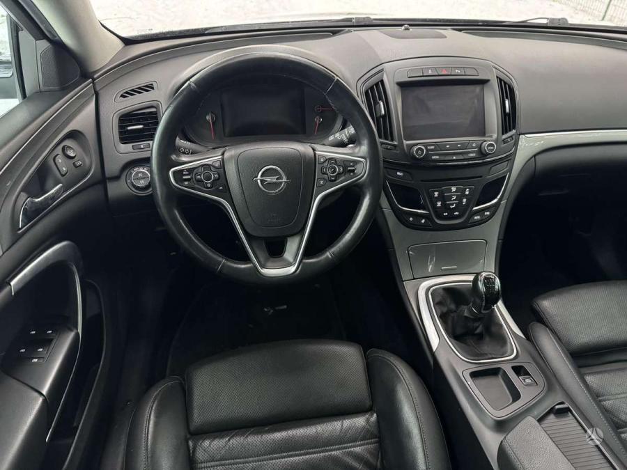 Melns Opel Insignia 2016 Alīta, ar dzinēja tilpumu 1.60 L un nobraukumu 262 tūkst. km par 5850 €, foto 12 vietnē AUTOMOTO.COM.LV