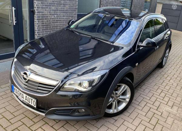 Black Opel Insignia 2016 in Marijampole, with an engine capacity of 1.96 L and mileage of 203 thousand km for 7950 €, photo 10 on AUTOMOTO.COM.LV