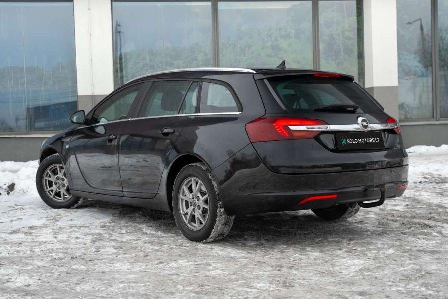 Black Opel Insignia 2016 in Vilnius, with an engine capacity of 1.60 L and mileage of 174 thousand km for 6450 €, photo 3 on AUTOMOTO.COM.LV