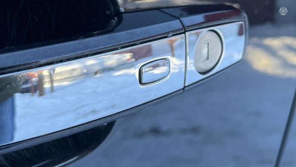 Black Opel Insignia 2016 in Ukmerge, with an engine capacity of 1.60 L and mileage of 270 thousand km for 6200 €, photo 11 on AUTOMOTO.COM.LV