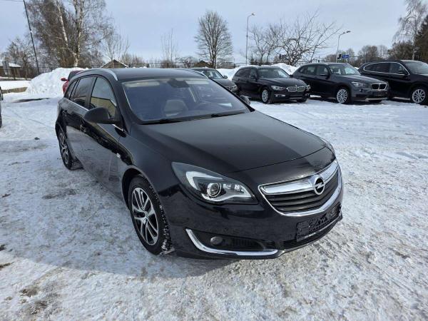 Black Opel Insignia 2016 in Telschi, with an engine capacity of 1.60 L and mileage of 214 thousand km for 6700 €, photo 2 on AUTOMOTO.COM.LV
